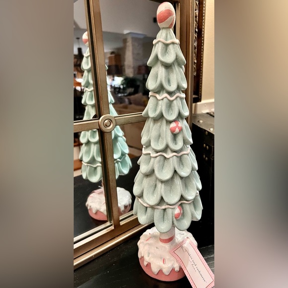 cupcakes & cashmere | Holiday | New Mint Green Sugared Taffy Tree With ...
